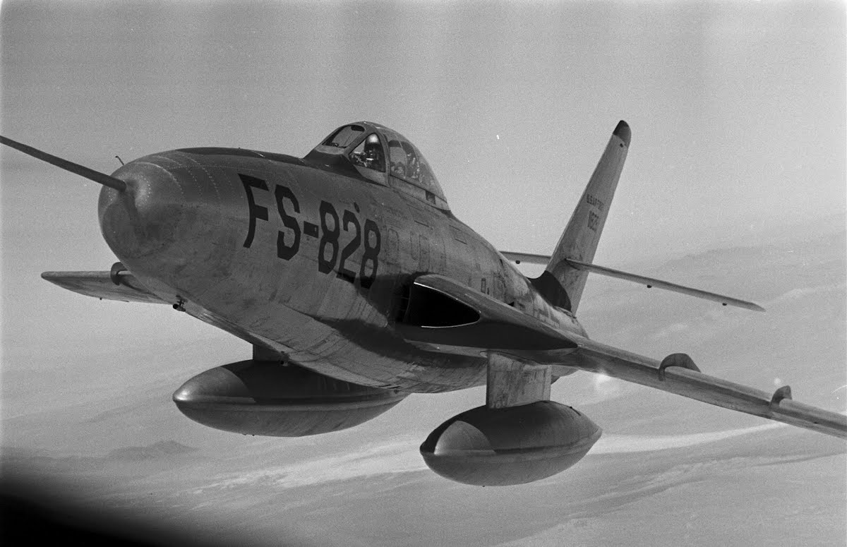 Muroc Air Base - Loomis Dean — Google Arts & Culture