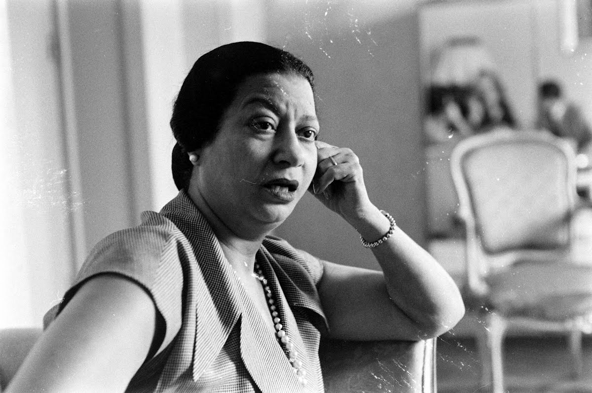 Om Kalthom, Cairo Singer - Howard Sochurek — Google Arts & Culture