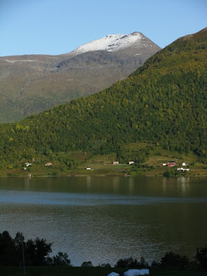 Vakre Norge i bilder: Høststemning på Langnes i Rossfjordstraumen i ...