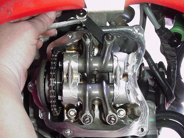 Modern Vespa : GTS Engine Drop and Valve Adjustment