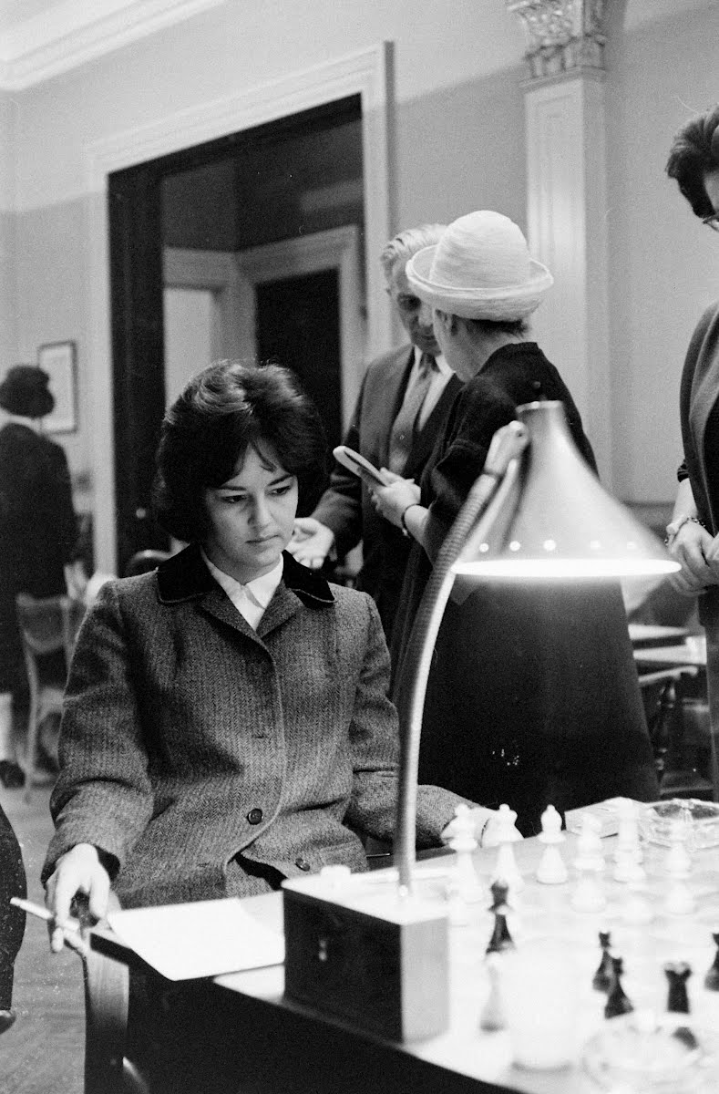 Chess Player Lisa Lane - Alfred Eisenstaedt — Google Arts & Culture