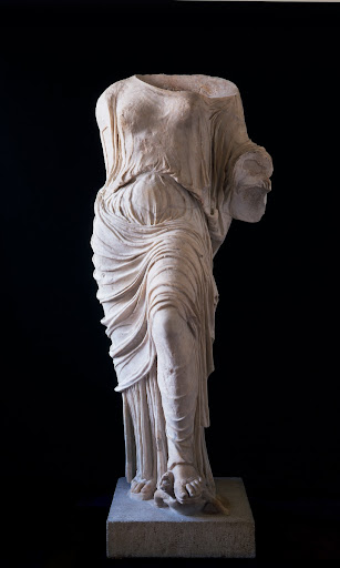 Aphrodite with tortoise - Original or marble copy after an original ...